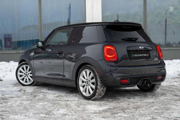 Grey MINI cooper-s 2015 in Vilnius, with an engine capacity of 2.00 L and mileage of 141 thousand km for 8950 €, photo 3 on AUTOMOTO.COM.LV