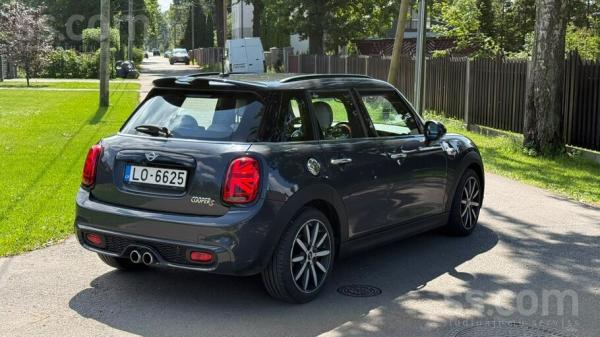 Pelēks MINI cooper-s 2018 Rīga, ar dzinēja tilpumu 2.00 L un nobraukumu 66 tūkst. km par 16995 €, foto 5 vietnē AUTOMOTO.COM.LV