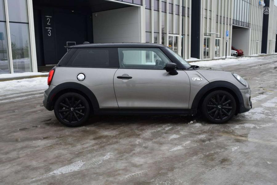 Grey MINI cooper-s 2020 in Vilnius, with an engine capacity of 2.00 L and mileage of 53 thousand km for 16700 €, photo 4 on AUTOMOTO.COM.LV
