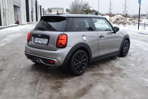 Grey MINI cooper-s 2020 in Vilnius, with an engine capacity of 2.00 L and mileage of 53 thousand km for 16700 €, photo 5 on AUTOMOTO.COM.LV
