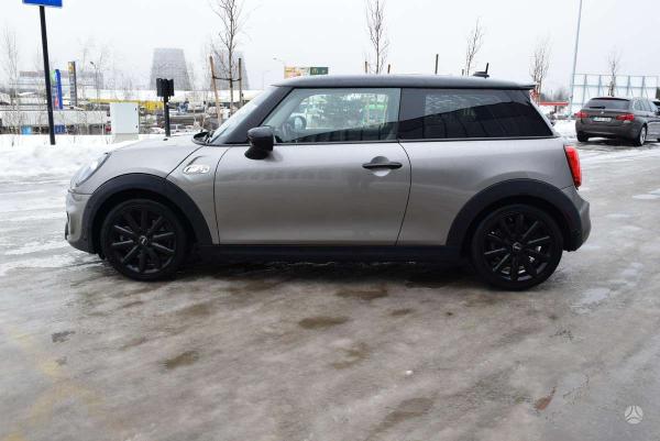 Grey MINI cooper-s 2020 in Vilnius, with an engine capacity of 2.00 L and mileage of 53 thousand km for 16700 €, photo 8 on AUTOMOTO.COM.LV
