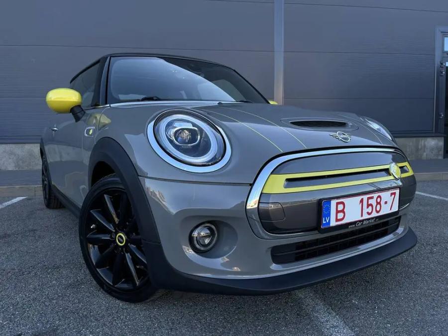 Grey MINI cooper-s 2020 in Riga, with an engine capacity of 0.00 L and mileage of 44 thousand km for 18500 €, photo 3 on AUTOMOTO.COM.LV