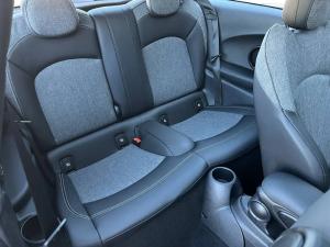 Grey MINI cooper-s 2020 in Riga, with an engine capacity of 0.00 L and mileage of 44 thousand km for 18500 €, photo 8 on AUTOMOTO.COM.LV