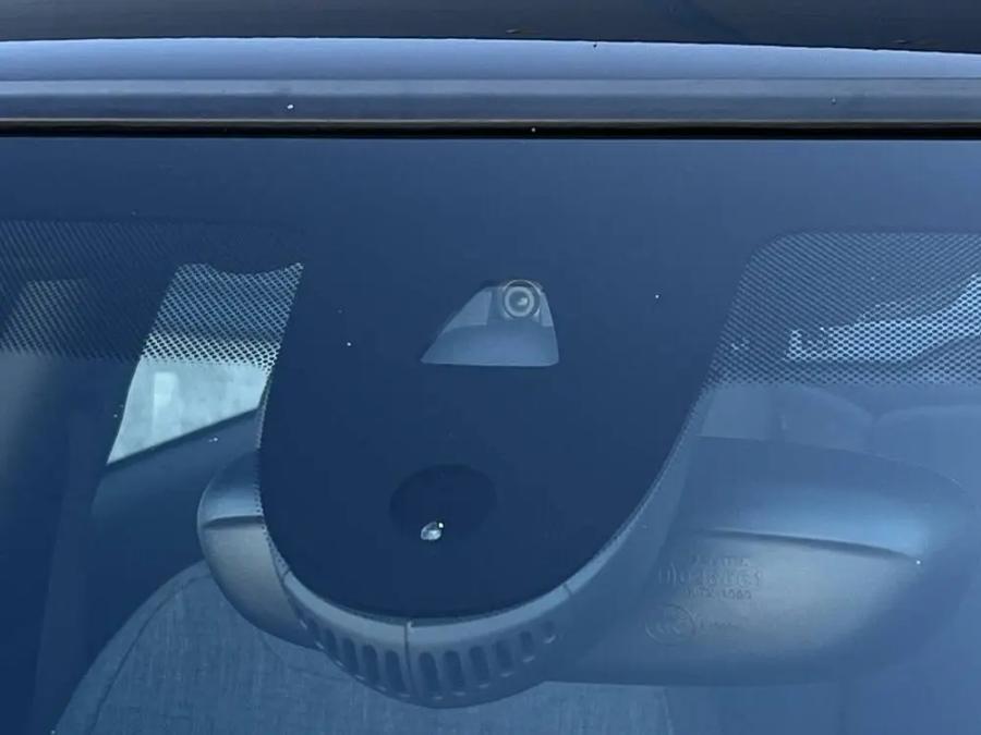 Grey MINI cooper-s 2020 in Riga, with an engine capacity of 0.00 L and mileage of 44 thousand km for 18500 €, photo 19 on AUTOMOTO.COM.LV
