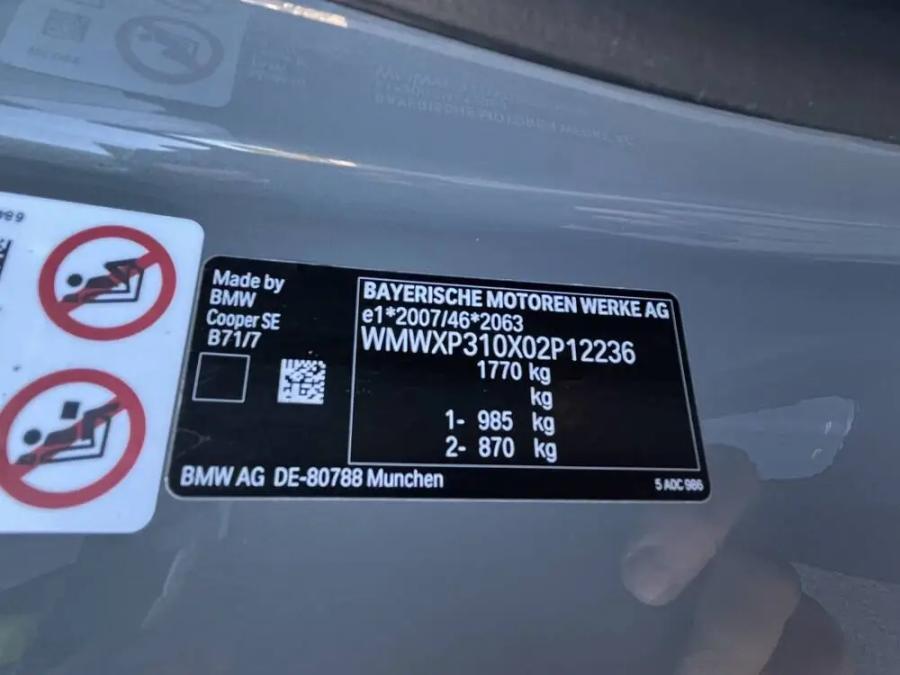 Grey MINI cooper-s 2020 in Riga, with an engine capacity of 0.00 L and mileage of 44 thousand km for 18500 €, photo 25 on AUTOMOTO.COM.LV