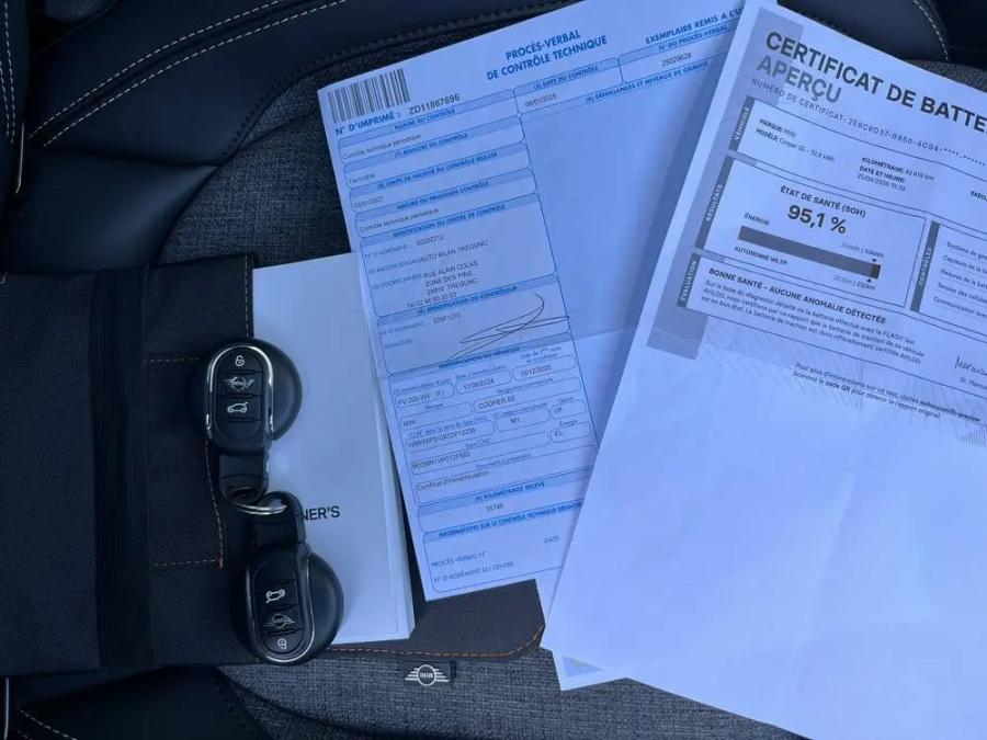 Grey MINI cooper-s 2020 in Riga, with an engine capacity of 0.00 L and mileage of 44 thousand km for 18500 €, photo 26 on AUTOMOTO.COM.LV