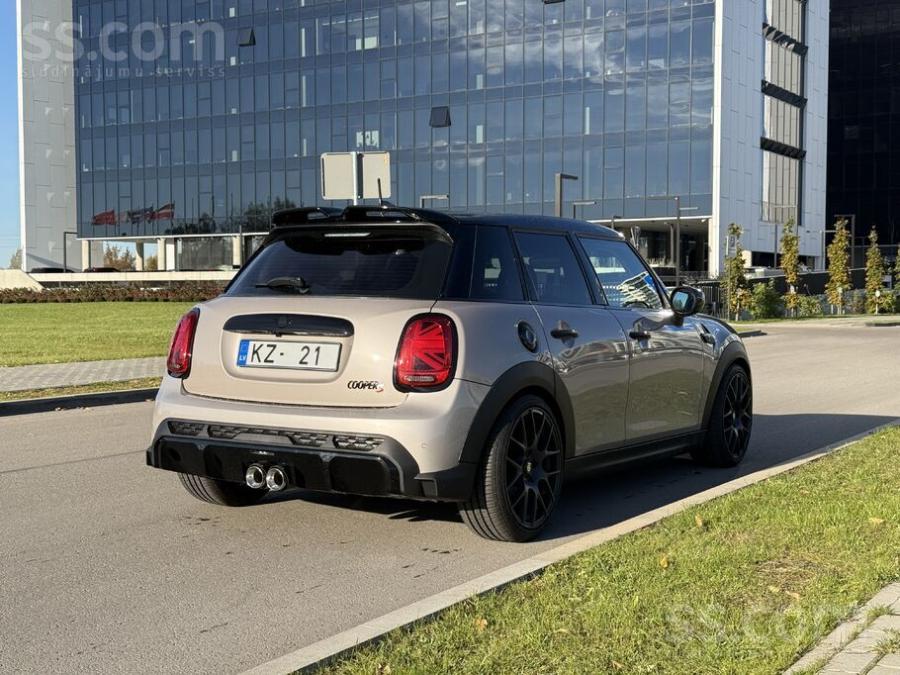 Pelēks MINI cooper-s 2022 Rīga, ar dzinēja tilpumu 2.00 L un nobraukumu 26 tūkst. km par 27500 €, foto 4 vietnē AUTOMOTO.COM.LV