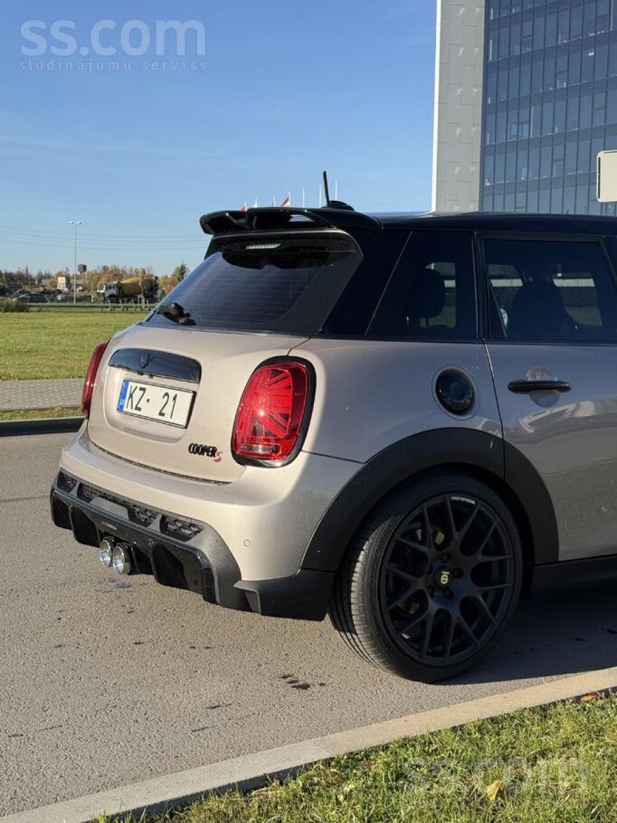 Pelēks MINI cooper-s 2022 Rīga, ar dzinēja tilpumu 2.00 L un nobraukumu 26 tūkst. km par 27500 €, foto 5 vietnē AUTOMOTO.COM.LV