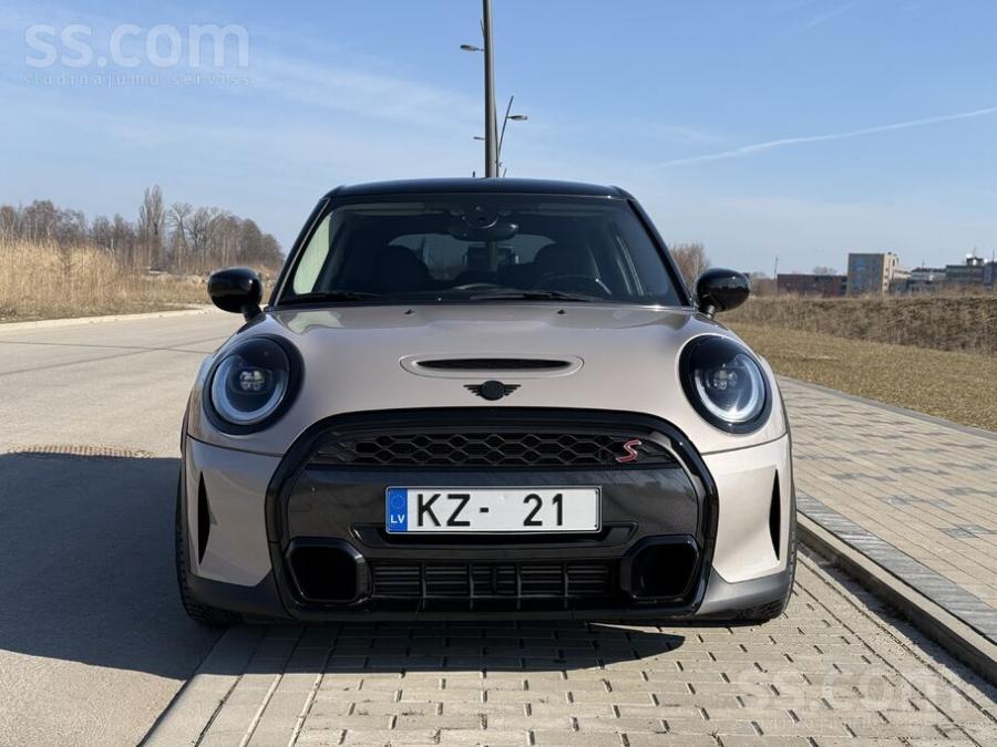 Pelēks MINI cooper-s 2022 Rīga, ar dzinēja tilpumu 2.00 L un nobraukumu 26 tūkst. km par 27500 €, foto 8 vietnē AUTOMOTO.COM.LV