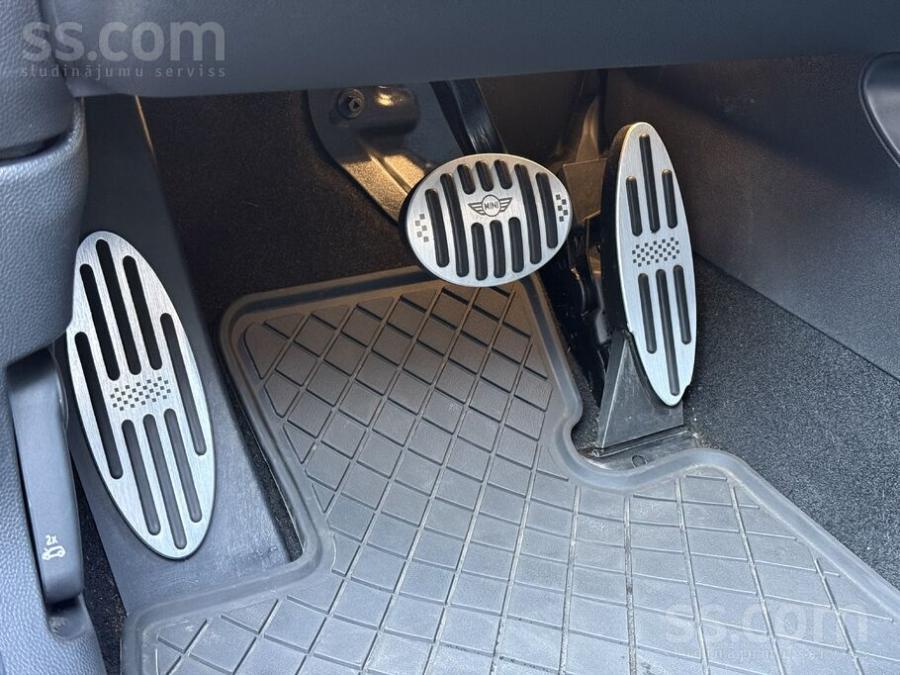 Pelēks MINI cooper-s 2022 Rīga, ar dzinēja tilpumu 2.00 L un nobraukumu 26 tūkst. km par 27500 €, foto 18 vietnē AUTOMOTO.COM.LV