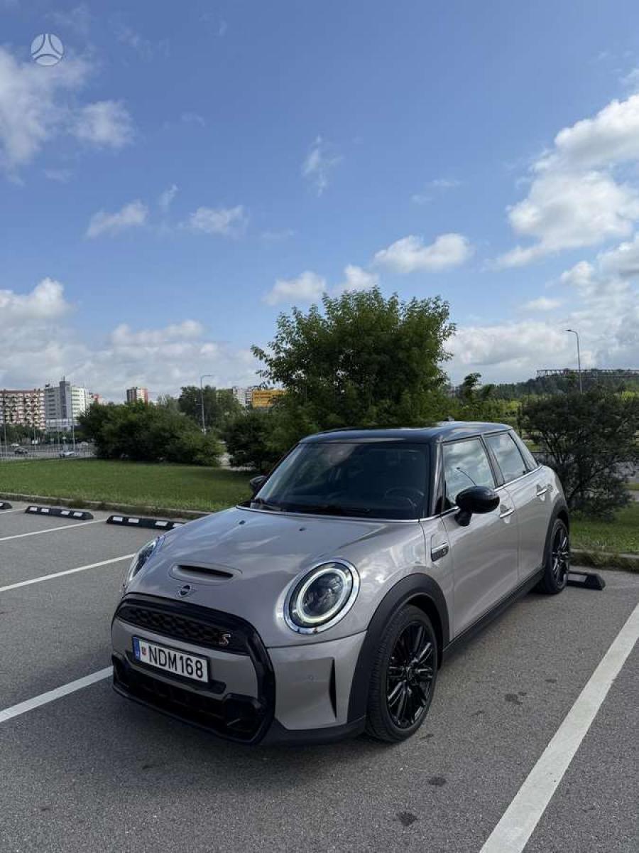 Grey MINI cooper-s 2022 in Vilnius, with an engine capacity of 2.00 L and mileage of 79 thousand km for 22000 €, photo 1 on AUTOMOTO.COM.LV