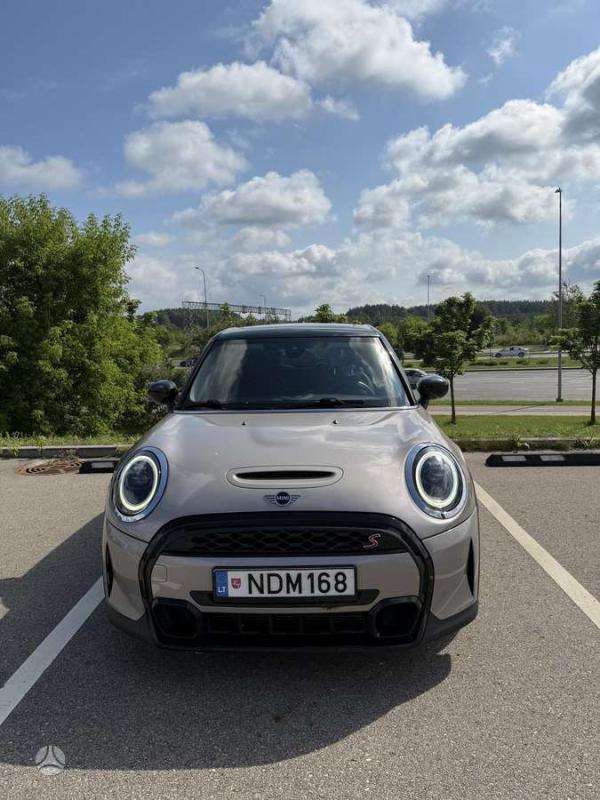 Pelēks MINI cooper-s 2022 Viļņa, ar dzinēja tilpumu 2.00 L un nobraukumu 79 tūkst. km par 22000 €, foto 2 vietnē AUTOMOTO.COM.LV