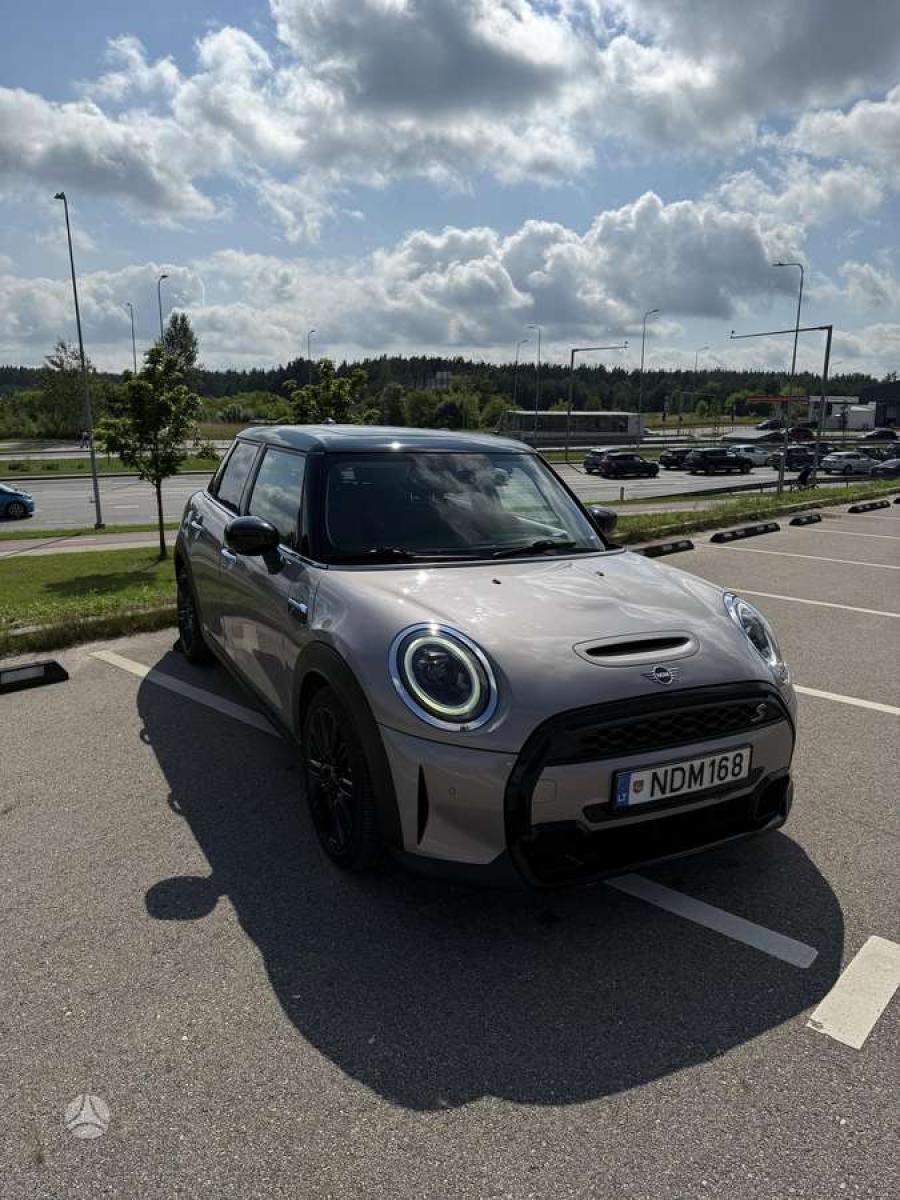 Grey MINI cooper-s 2022 in Vilnius, with an engine capacity of 2.00 L and mileage of 79 thousand km for 22000 €, photo 8 on AUTOMOTO.COM.LV
