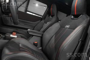 Grey MINI cooper-s 2024 in Riga, with an engine capacity of 2.00 L and mileage of 4 thousand km for 35696 €, photo 9 on AUTOMOTO.COM.LV