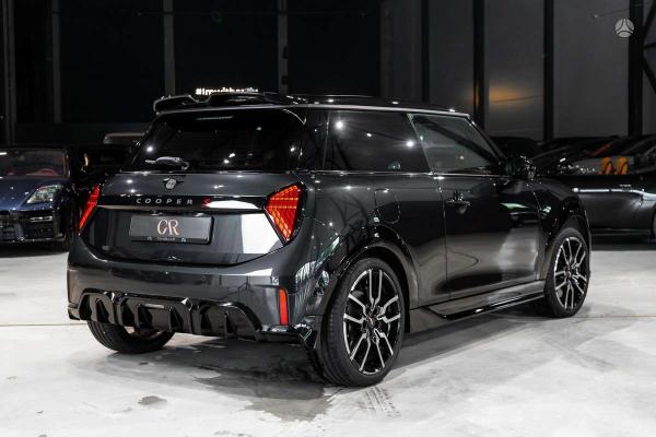 Pelēks MINI cooper-s 2024 Rīga, ar dzinēja tilpumu 2.00 L un nobraukumu 4 tūkst. km par 35696 €, foto 4 vietnē AUTOMOTO.COM.LV