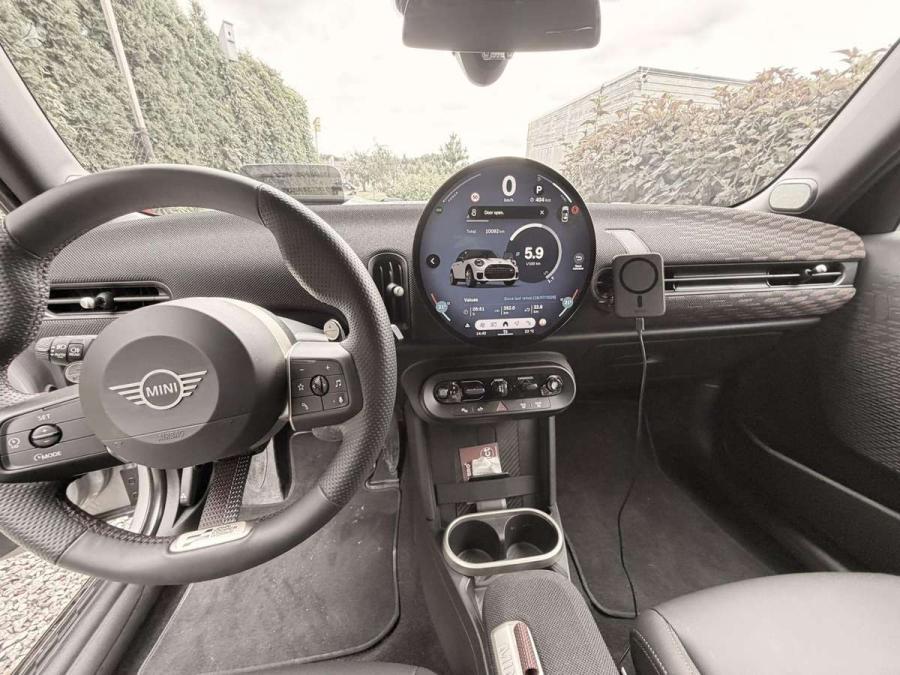 Grey MINI cooper-s 2025 in Vilnius, with an engine capacity of 2.00 L and mileage of 10 thousand km for 33600 €, photo 5 on AUTOMOTO.COM.LV
