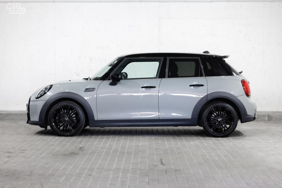 Grey MINI cooper-s 2022 in Vilnius, with an engine capacity of 2.00 L and mileage of 25 thousand km for 27944 €, photo 5 on AUTOMOTO.COM.LV