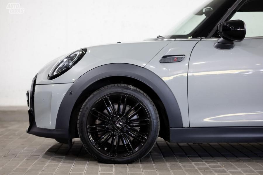 Grey MINI cooper-s 2022 in Vilnius, with an engine capacity of 2.00 L and mileage of 25 thousand km for 27944 €, photo 6 on AUTOMOTO.COM.LV