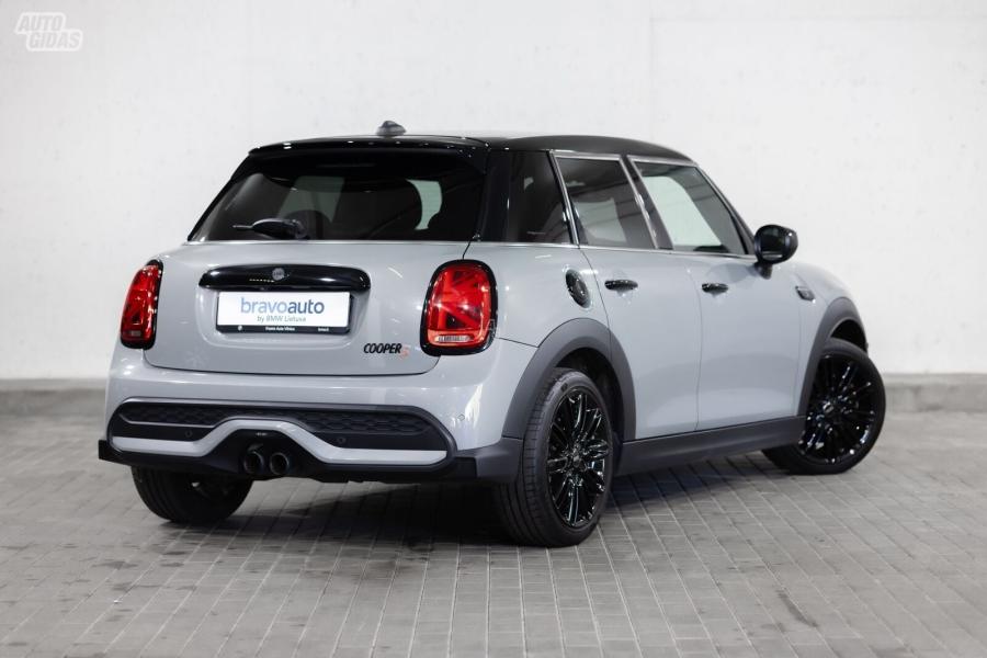 Grey MINI cooper-s 2022 in Vilnius, with an engine capacity of 2.00 L and mileage of 25 thousand km for 27944 €, photo 9 on AUTOMOTO.COM.LV