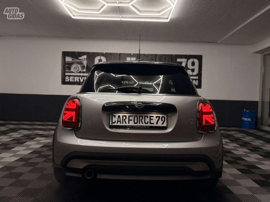 Grey MINI cooper-s 2023 in Kaunas, with an engine capacity of 1.50 L and mileage of 55 thousand km for 27437 €, photo 5 on AUTOMOTO.COM.LV