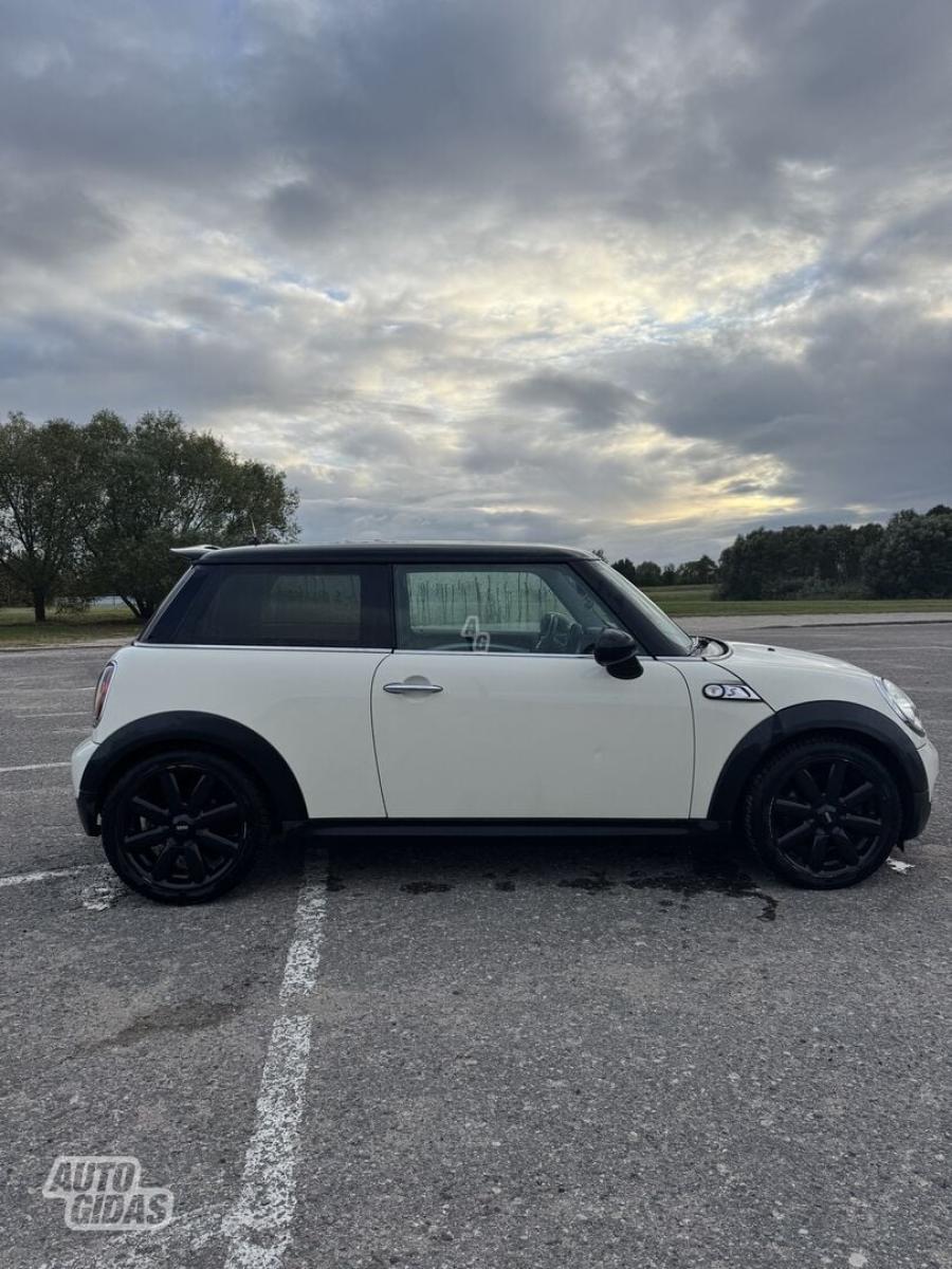 MINI cooper-s 2009 in Kaunas, with an engine capacity of 1.60 L and mileage of 124 thousand km for 3200 €, photo 6 on AUTOMOTO.COM.LV