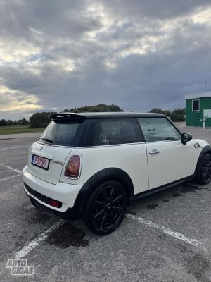 MINI cooper-s 2009 in Kaunas, with an engine capacity of 1.60 L and mileage of 124 thousand km for 3200 €, photo 7 on AUTOMOTO.COM.LV
