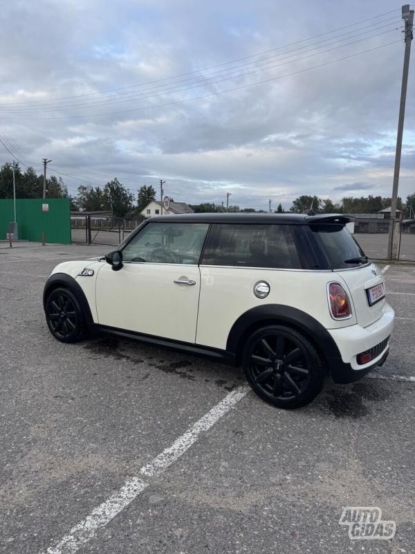 MINI cooper-s 2009 in Kaunas, with an engine capacity of 1.60 L and mileage of 124 thousand km for 3200 €, photo 9 on AUTOMOTO.COM.LV