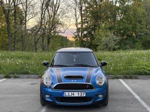 MINI cooper-s 2009 Viļņa, ar dzinēja tilpumu 1.60 L un nobraukumu 170 tūkst. km par 2250 €, foto  vietnē AUTOMOTO.COM.LV