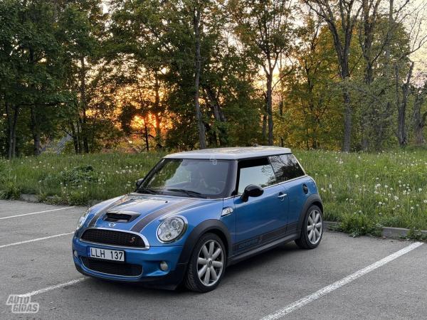 MINI cooper-s 2009 in Vilnius, with an engine capacity of 1.60 L and mileage of 170 thousand km for 2250 €, photo 2 on AUTOMOTO.COM.LV