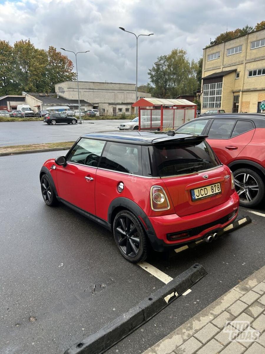 MINI cooper-s 2011 in Vilnius, with an engine capacity of 1.60 L and mileage of 191 thousand km for 6500 €, photo 4 on AUTOMOTO.COM.LV