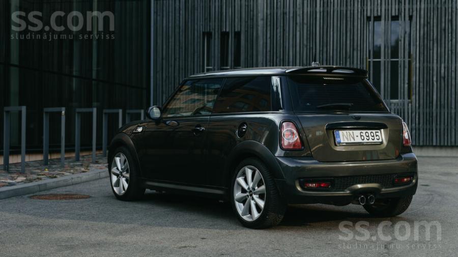 MINI cooper-s 2012 Rīga, ar dzinēja tilpumu 2.00 L un nobraukumu 258 tūkst. km par 5499 €, foto 4 vietnē AUTOMOTO.COM.LV