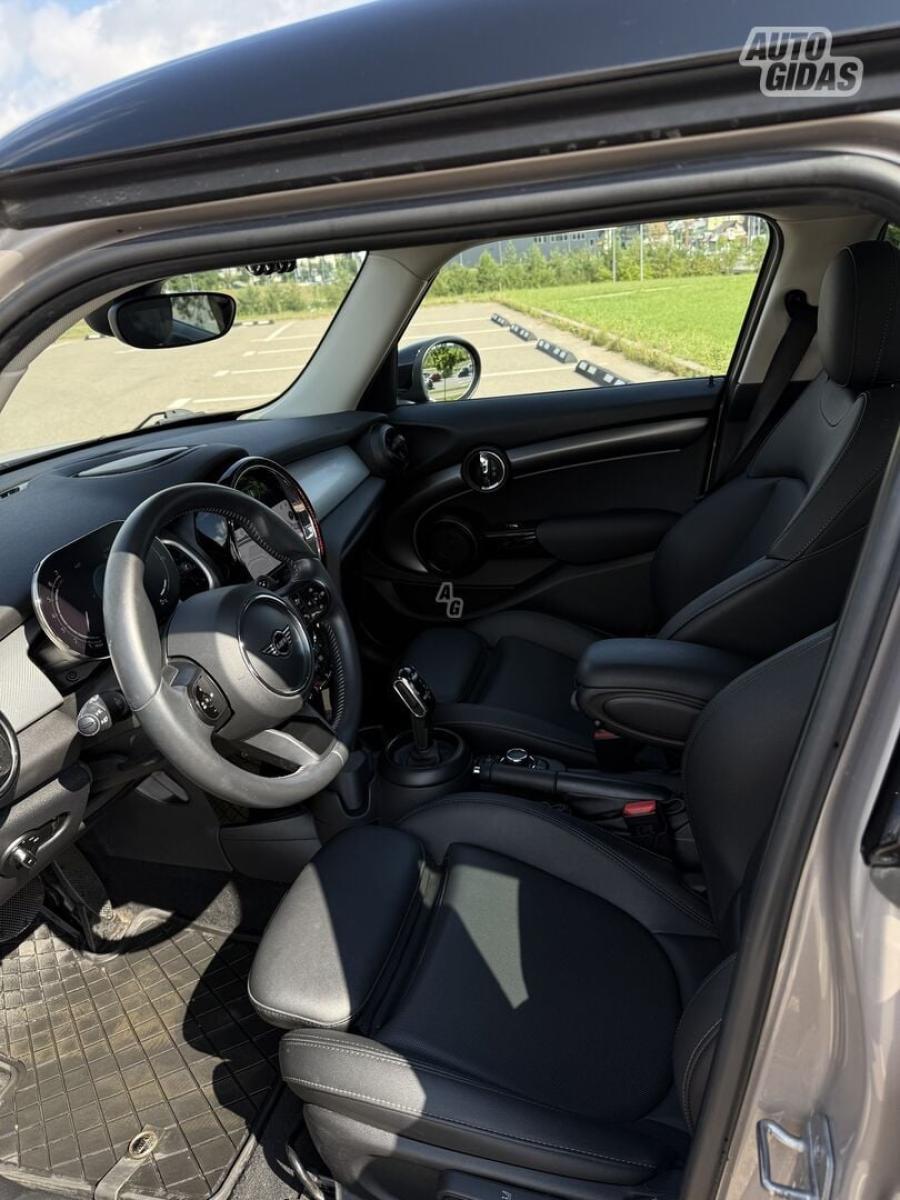 MINI cooper-s 2022 in Vilnius, with an engine capacity of 2.00 L and mileage of 79 thousand km for 22000 €, photo 18 on AUTOMOTO.COM.LV
