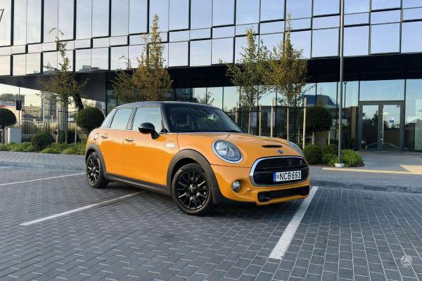 Orange MINI cooper-s 2015 in Vilnius, with an engine capacity of 2.00 L and mileage of 199 thousand km for 8200 €, photo 1 on AUTOMOTO.COM.LV