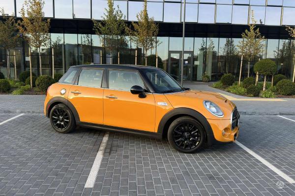Orange MINI cooper-s 2015 in Vilnius, with an engine capacity of 2.00 L and mileage of 199 thousand km for 8200 €, photo 3 on AUTOMOTO.COM.LV