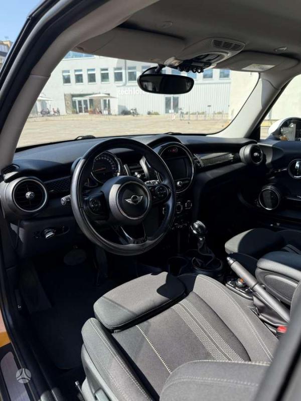 Orange MINI cooper-s 2015 in Vilnius, with an engine capacity of 2.00 L and mileage of 229 thousand km for 7900 €, photo 10 on AUTOMOTO.COM.LV
