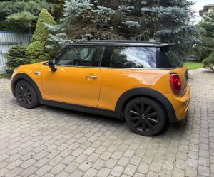 Orange MINI cooper-s 2015 in Riga, with an engine capacity of 2.00 L and mileage of 80 thousand km for 9800 €, photo 4 on AUTOMOTO.COM.LV