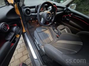 Orange MINI cooper-s 2015 in Riga, with an engine capacity of 2.00 L and mileage of 80 thousand km for 9800 €, photo 8 on AUTOMOTO.COM.LV