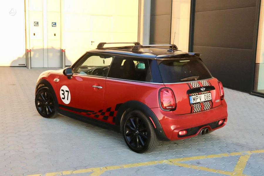 Red MINI cooper-s 2014 in Vilnius, with an engine capacity of 2.00 L and mileage of 114 thousand km for 13999 €, photo 5 on AUTOMOTO.COM.LV