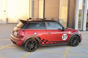 Red MINI cooper-s 2014 in Vilnius, with an engine capacity of 2.00 L and mileage of 114 thousand km for 13999 €, photo 6 on AUTOMOTO.COM.LV