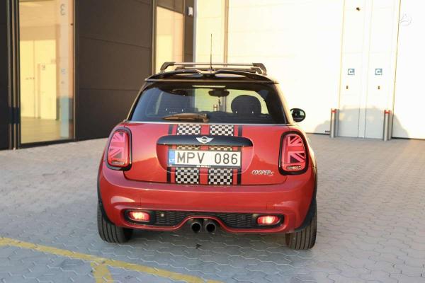 Red MINI cooper-s 2014 in Vilnius, with an engine capacity of 2.00 L and mileage of 114 thousand km for 13999 €, photo 7 on AUTOMOTO.COM.LV
