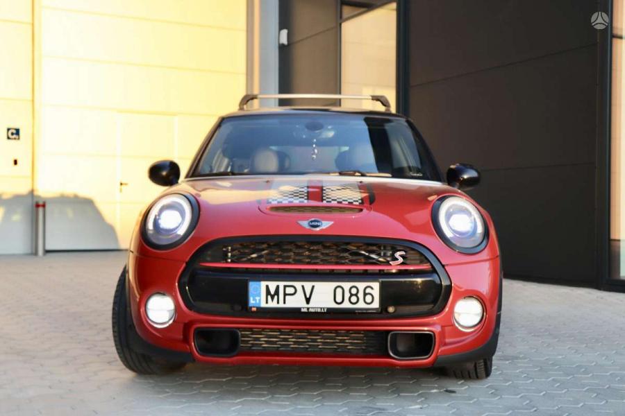 Red MINI cooper-s 2014 in Vilnius, with an engine capacity of 2.00 L and mileage of 114 thousand km for 13999 €, photo 9 on AUTOMOTO.COM.LV