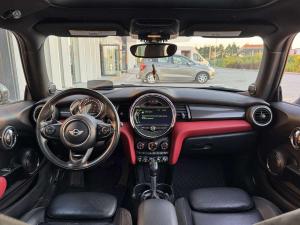 Red MINI cooper-s 2014 in Vilnius, with an engine capacity of 2.00 L and mileage of 114 thousand km for 13999 €, photo 10 on AUTOMOTO.COM.LV