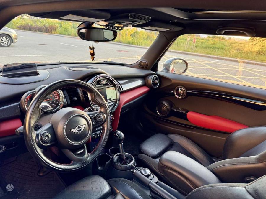 Red MINI cooper-s 2014 in Vilnius, with an engine capacity of 2.00 L and mileage of 114 thousand km for 13999 €, photo 11 on AUTOMOTO.COM.LV