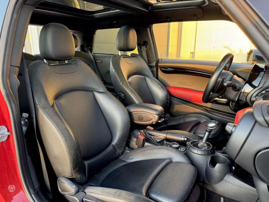 Red MINI cooper-s 2014 in Vilnius, with an engine capacity of 2.00 L and mileage of 114 thousand km for 13999 €, photo 12 on AUTOMOTO.COM.LV
