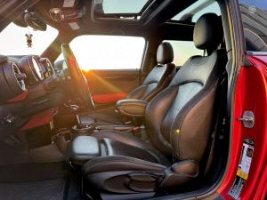 Red MINI cooper-s 2014 in Vilnius, with an engine capacity of 2.00 L and mileage of 114 thousand km for 13999 €, photo 13 on AUTOMOTO.COM.LV