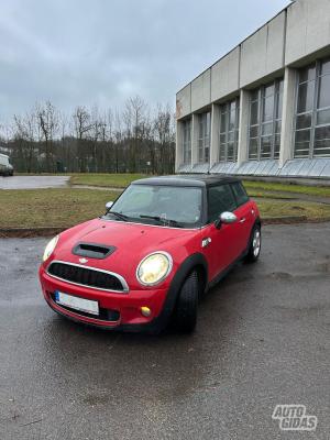 Red MINI cooper-s 2007 in Vilnius, with an engine capacity of 1.60 L and mileage of 216 thousand km for 3900 €, photo 4 on AUTOMOTO.COM.LV