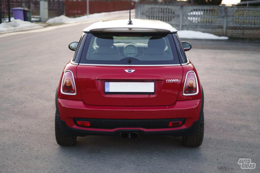 Red MINI cooper-s 2007 in Vilnius, with an engine capacity of 1.60 L and mileage of 144 thousand km for 3750 €, photo 4 on AUTOMOTO.COM.LV