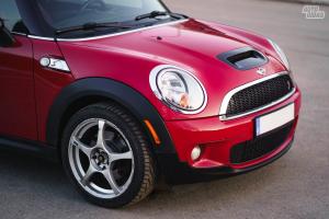 Red MINI cooper-s 2007 in Vilnius, with an engine capacity of 1.60 L and mileage of 144 thousand km for 3750 €, photo 9 on AUTOMOTO.COM.LV