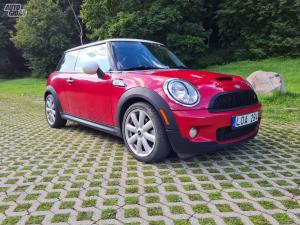 Red MINI cooper-s 2008 in Vilnius, with an engine capacity of 1.60 L and mileage of 133 thousand km for 3000 €, photo  on AUTOMOTO.COM.LV