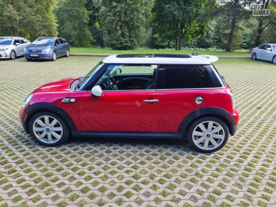 Red MINI cooper-s 2008 in Vilnius, with an engine capacity of 1.60 L and mileage of 133 thousand km for 3000 €, photo 5 on AUTOMOTO.COM.LV